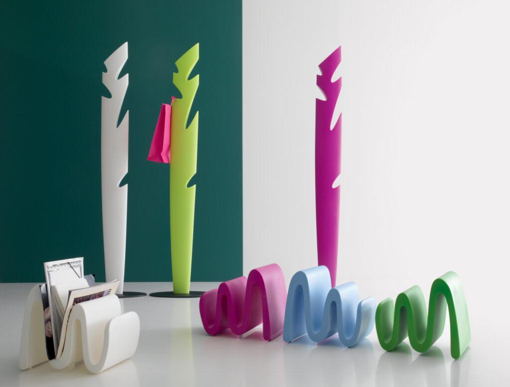 COMPAR: Snake Magazine Rack | Michelangelo Designs