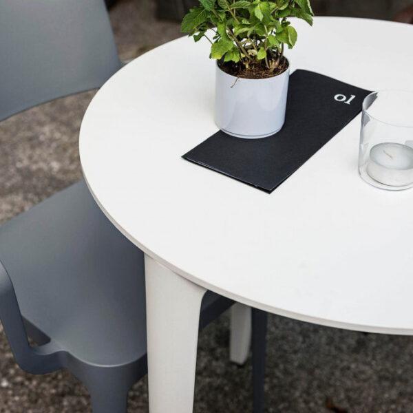 MIDJ: Nenè Round Bistro Table | 14311 | Michelangelo Designs