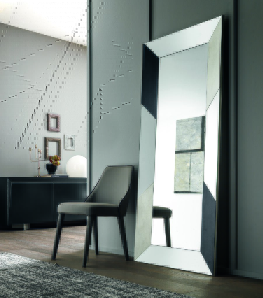 COMPAR: Glory Mirror | Michelangelo Designs