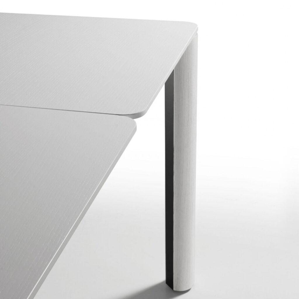 MIDJ: Woody Extendable Table | Michelangelo Designs